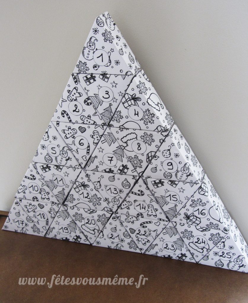 Calendrier de l'avent triangles à colorier • Fêtes vous même